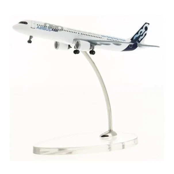 Airbus A321 Long Range 1:400 scale model