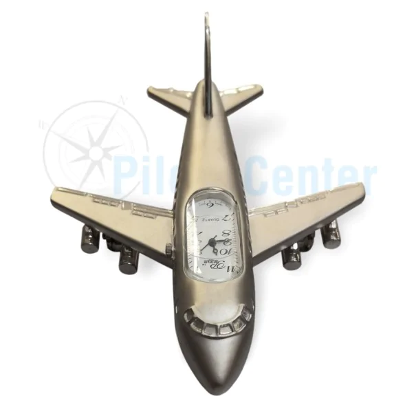 Four engines airplane clock